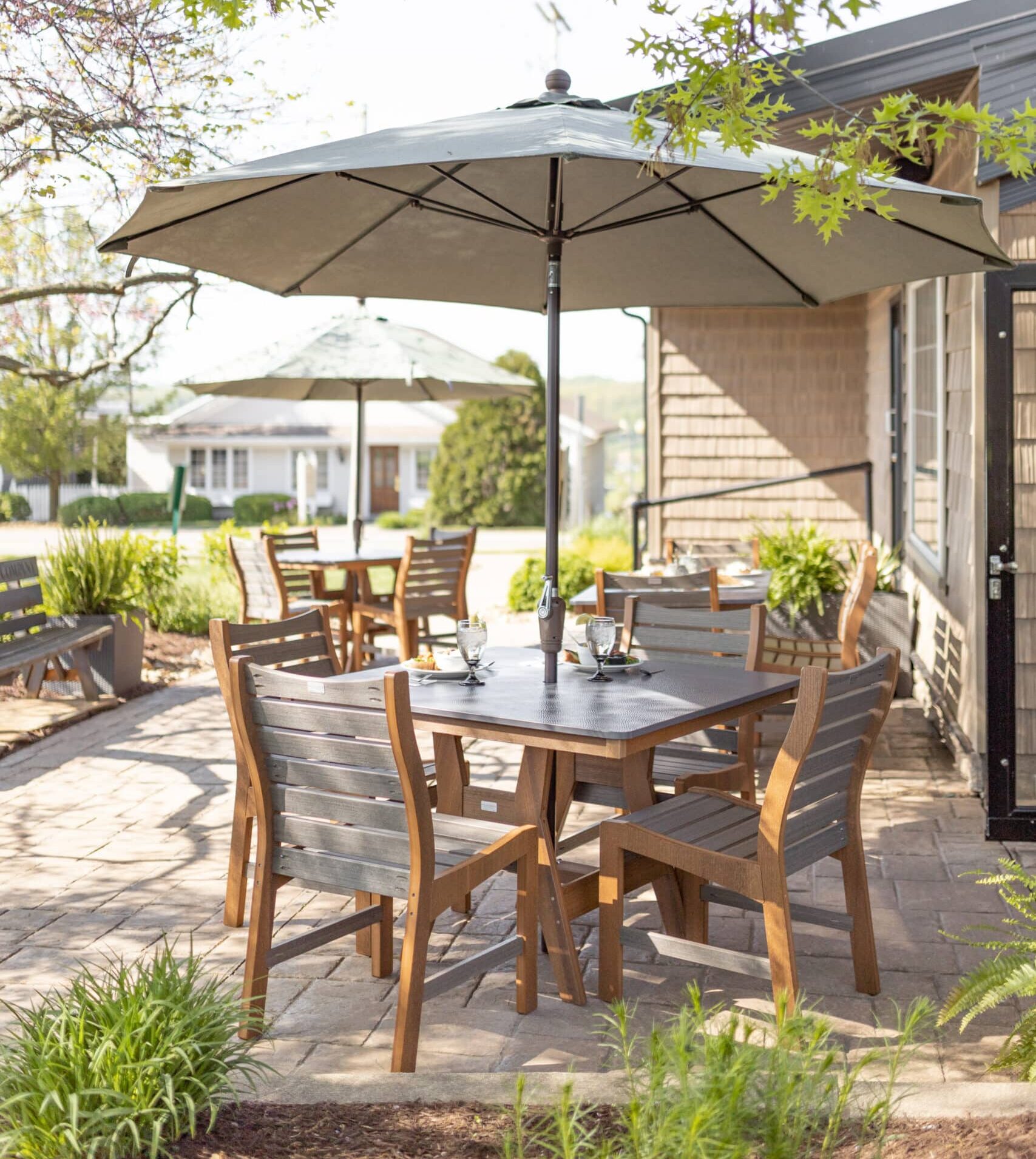44 Inch Harbor Table with Bristol Dining Chairs - Bosman