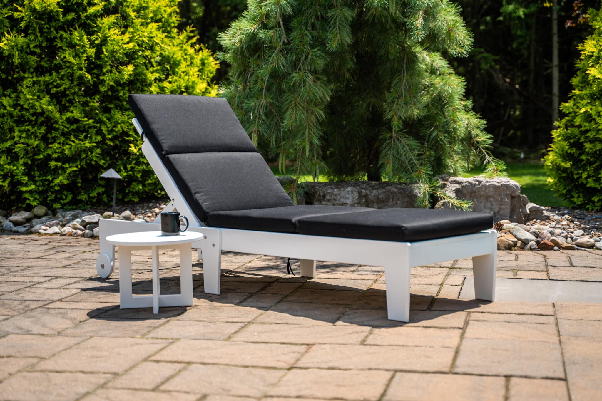 Lounge Chair With Cushion - Bosman